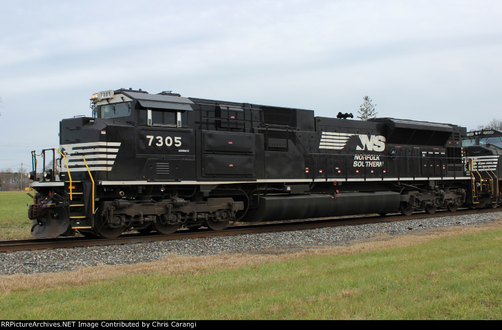 NS 7305 on 569